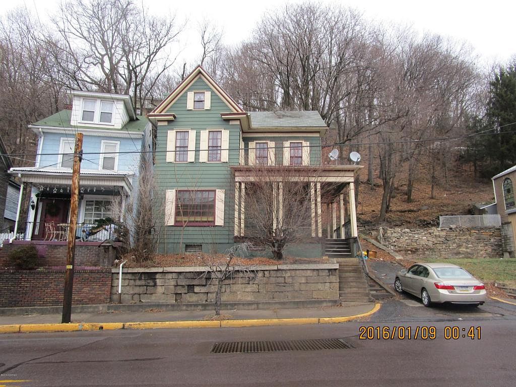 1 W Sunbury St, Shamokin, PA 17872 | Zillow