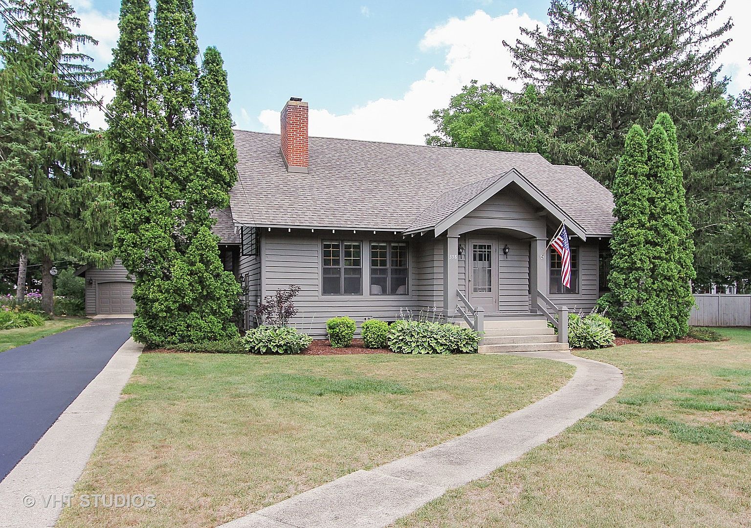 358 Grove St, Crystal Lake, IL 60014 | Zillow