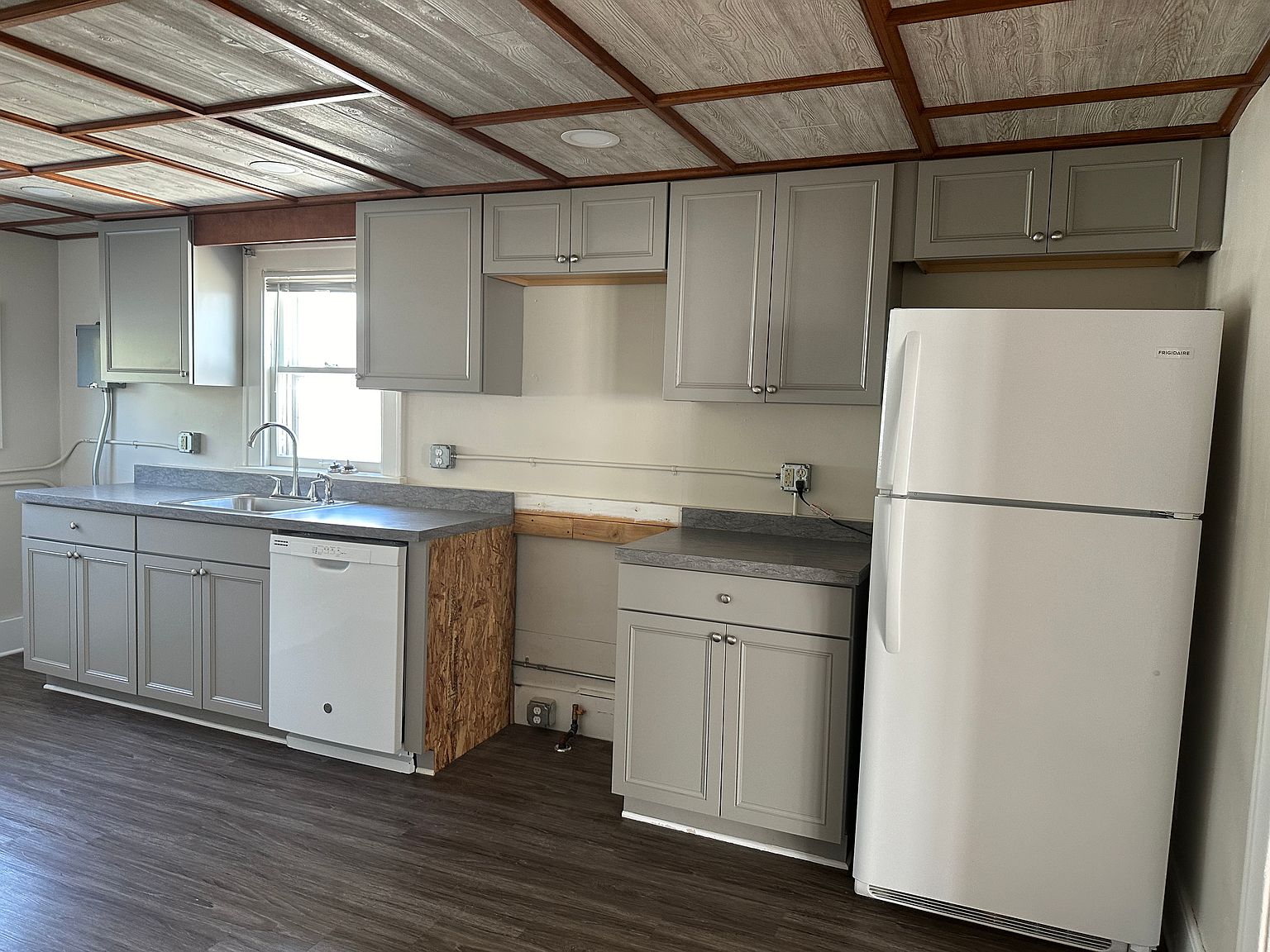 425 W Broadway St, Bradley, IL 60915 | Zillow
