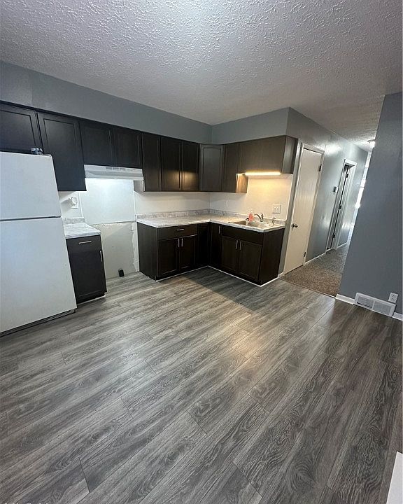 1029/1031/1033 E High Ave, New Philadelphia, OH 44663 | Zillow