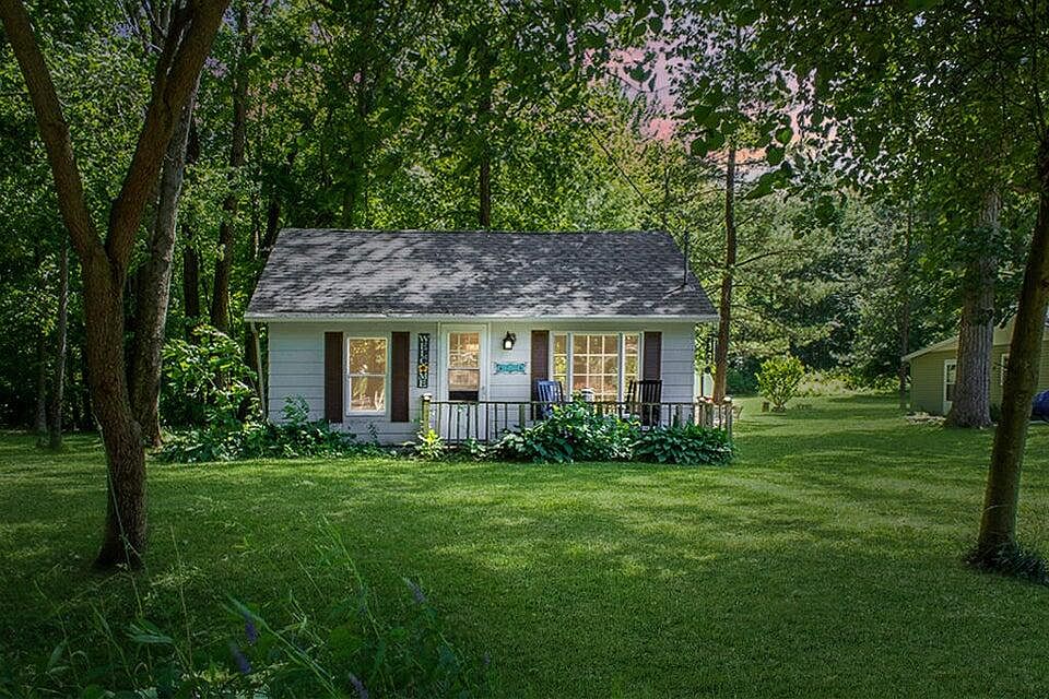 4204 S Shore Dr, Allegan, MI 49010 | MLS #24017809 | Zillow