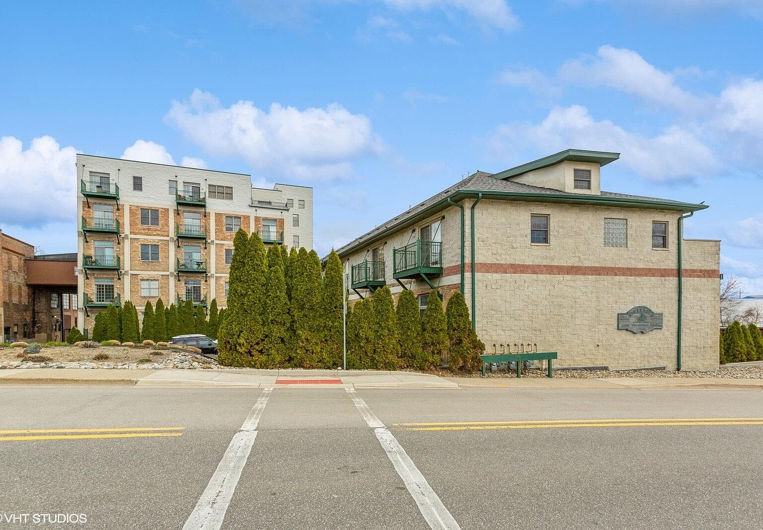 1117 Broad St Unit 3B, Saint Joseph, MI 49085 | Zillow