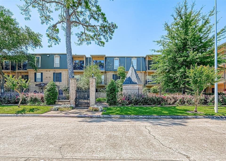 4515 Briar Hollow Pl Houston, TX, 77027 - Apartments for Rent | Zillow