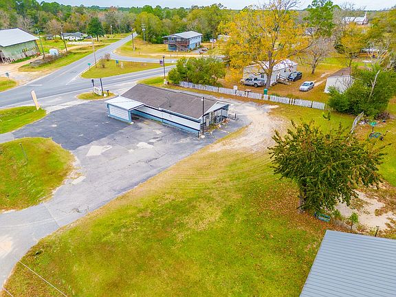 1018 Alabama St N, Broxton, GA 31519 | MLS #34335 | Zillow