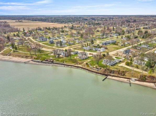 Waterfront - Lexington MI Waterfront Homes For Sale - 4 Homes | Zillow