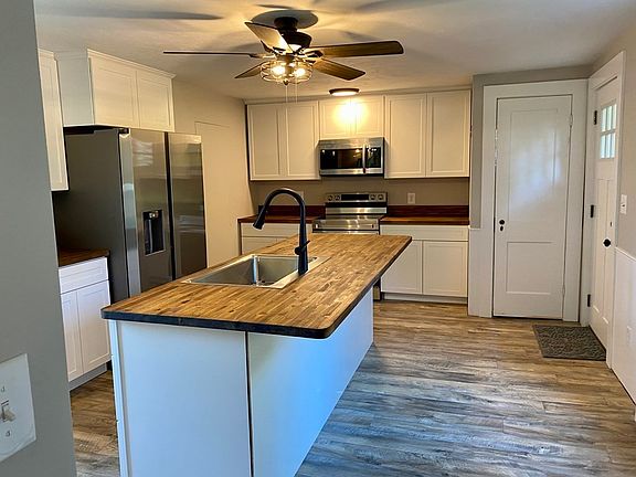 18 Maple St, Brookfield, MA 01506 | MLS #73157119 | Zillow