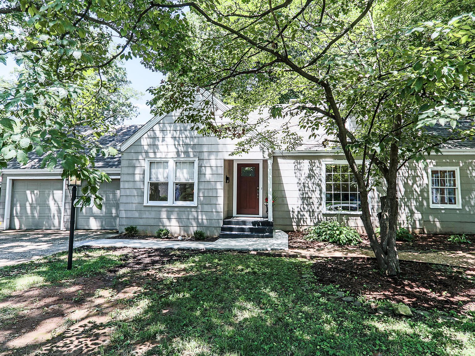 1235 E Stanford Street, Springfield, MO 65804 | Zillow