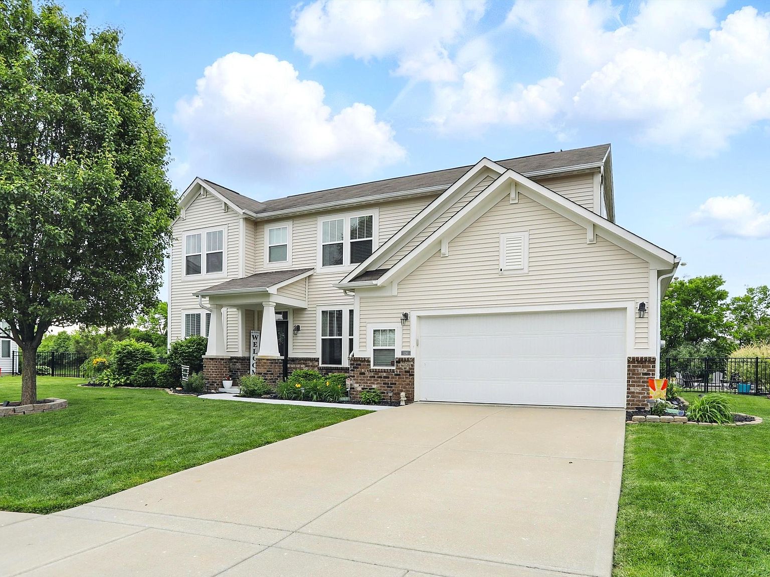 1281 Jesse Ct, Greenwood, IN 46143 | Zillow