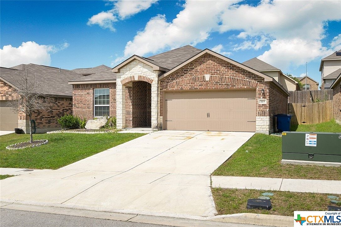 223 Azalea Way, New Braunfels, TX 78132 | MLS #513001 | Zillow