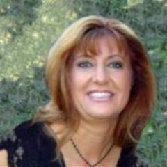 Debbie Dunbar | Zillow