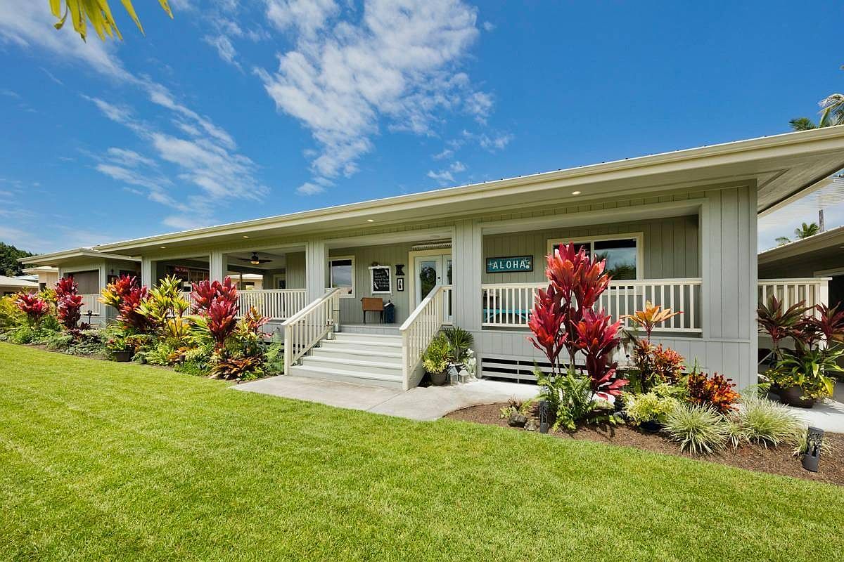 15-1635 Beach Rd, Keaau, HI 96749 | Zillow