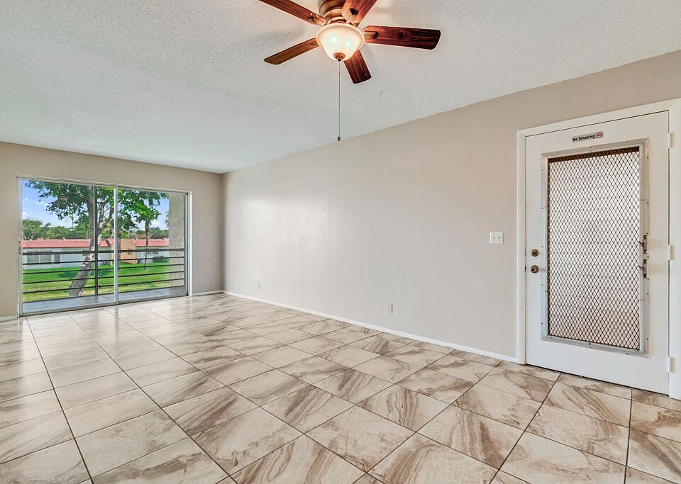 157 Lake Frances Dr West Palm Beach FL | Zillow