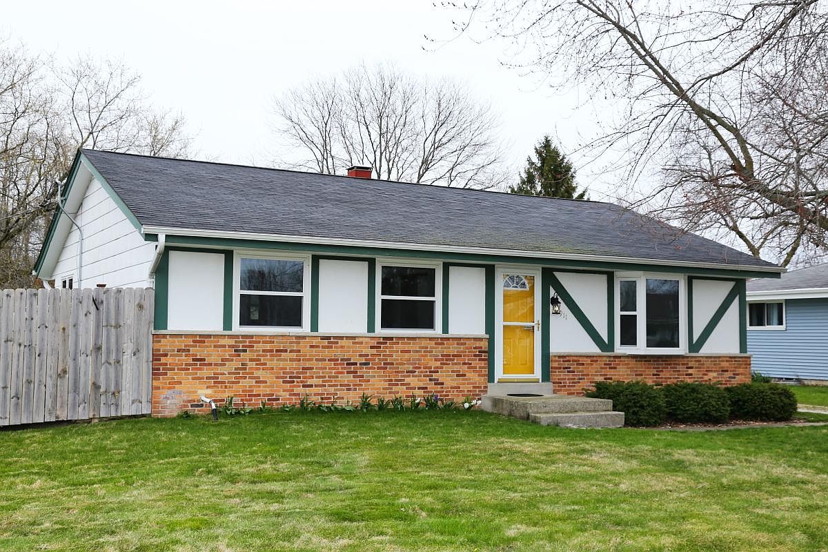 6911 Brian Dr, Racine, WI 53402 | Zillow