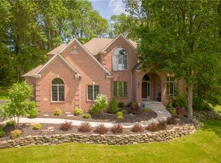 22 Lakeridge Dr S, Orchard Park, NY 14127 | Zillow
