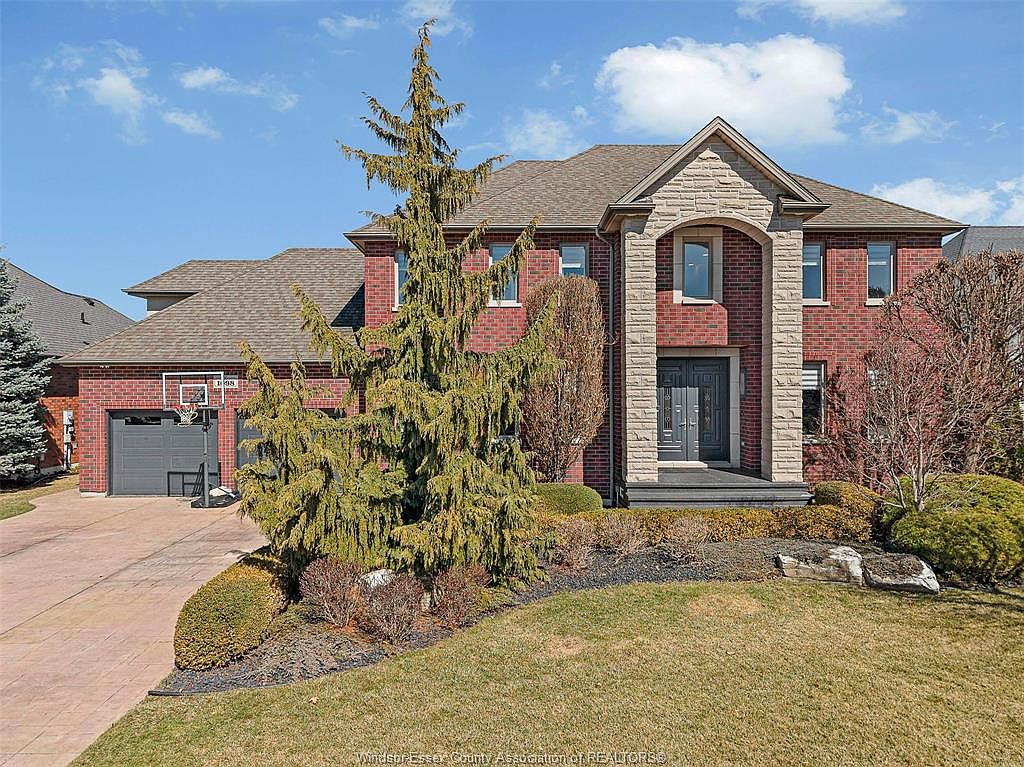 1098 Regency Cres, Lakeshore, ON N8L 0W1 | MLS #25015992 | Zillow