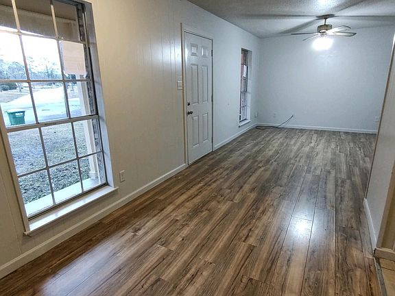 5632 Rose Dr, Moss Point, MS 39563 | Zillow