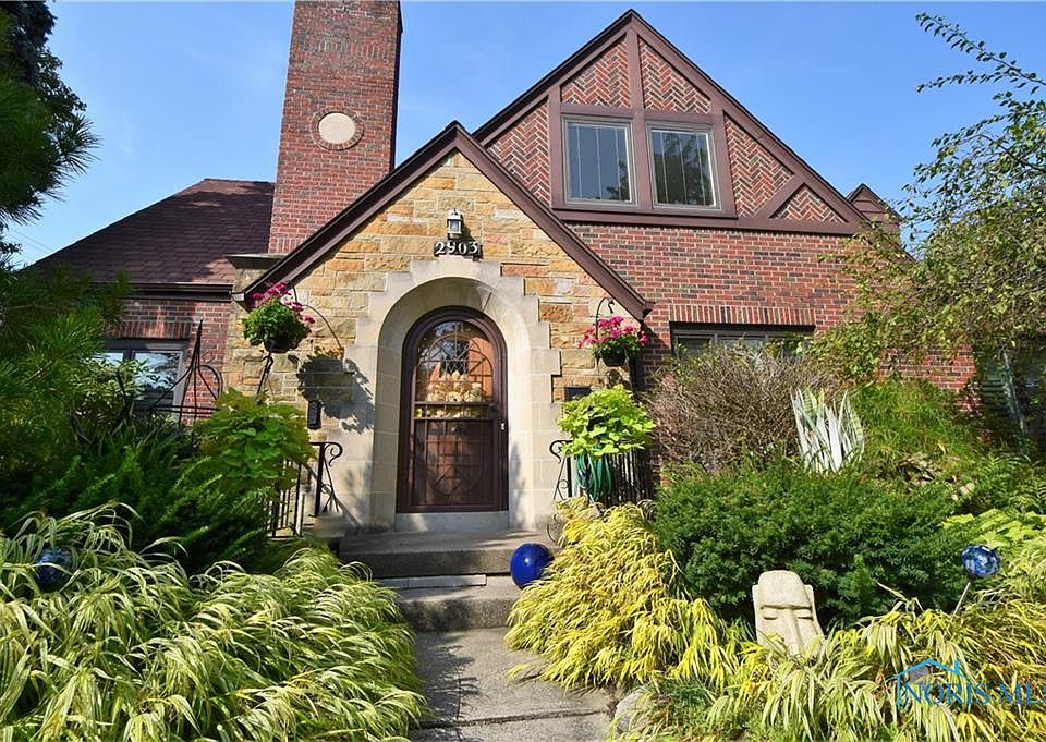 2903 Pemberton Dr, Toledo, OH 43606 | Zillow