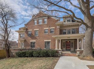 3826 Locust St, Kansas City, MO 64109 | Zillow