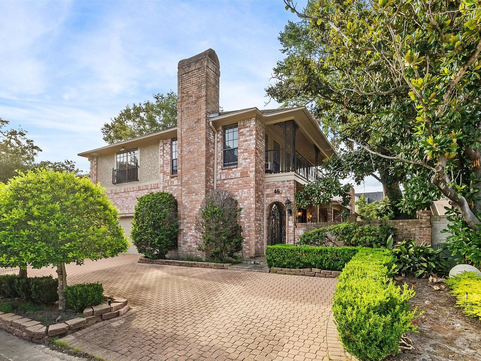 46 W Broad Oaks Dr, Houston, TX 77056 | Zillow
