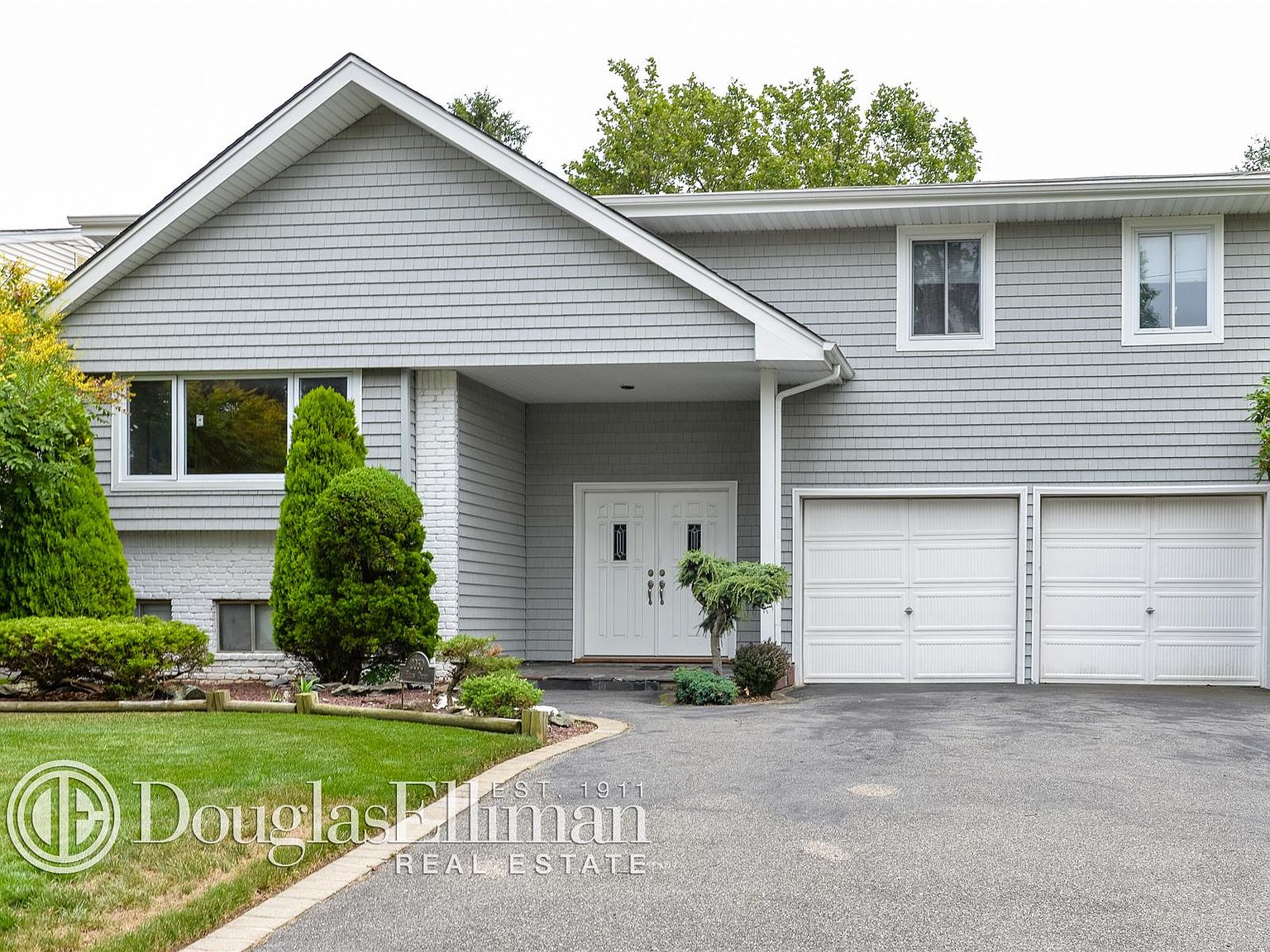 2050 Ellen Dr, Merrick, NY 11566 | Zillow