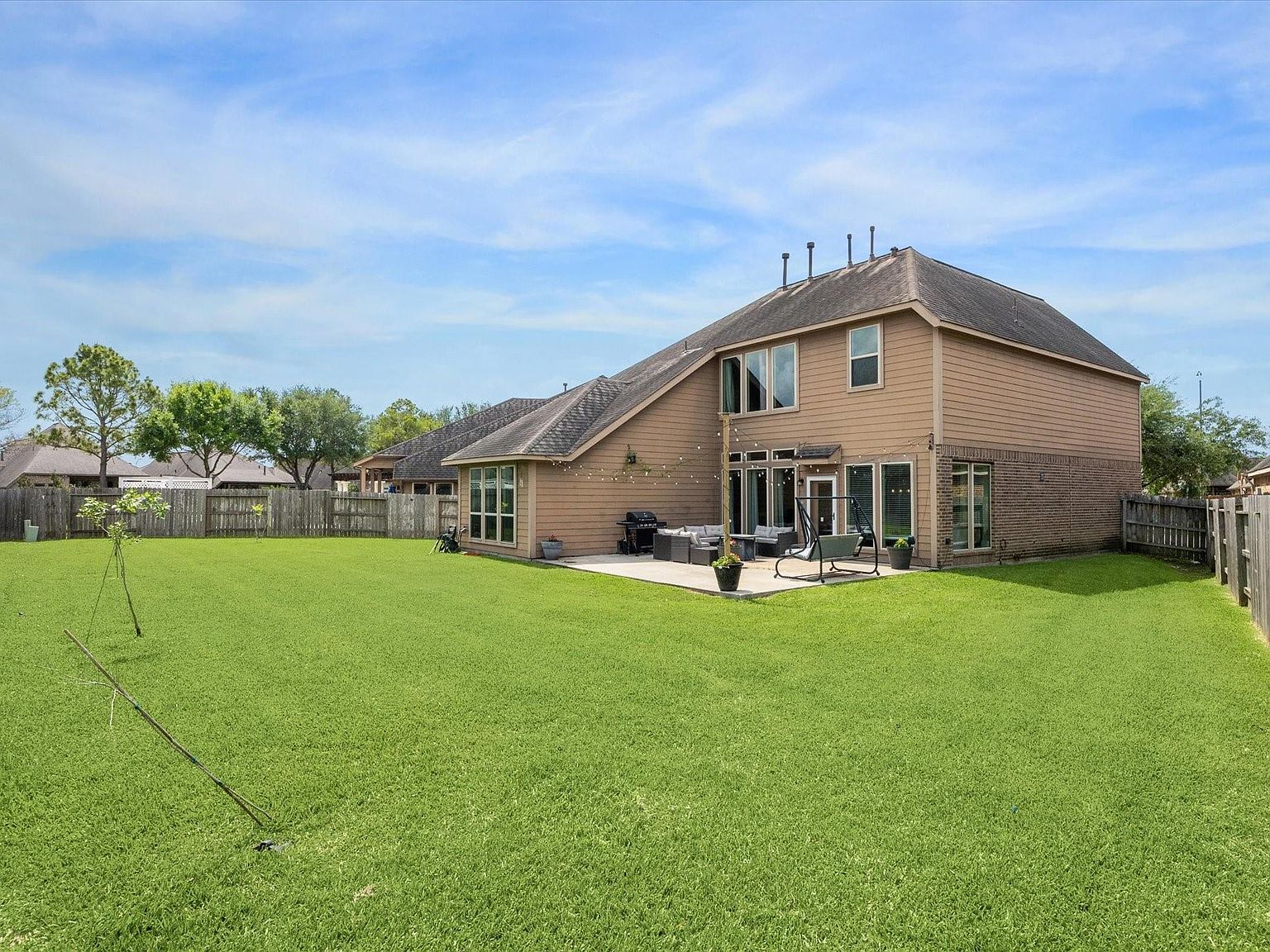 13921 Pebble Falls Ln, Pearland, TX 77584 | MLS #30437361 | Zillow