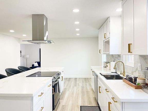 1704 Mercury Way, Sacramento, CA 95864 | MLS #224099187 | Zillow
