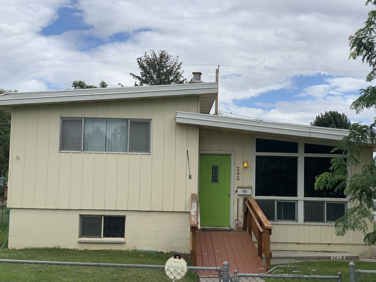 242 Elm St, Elko, NV 89801 | Zillow