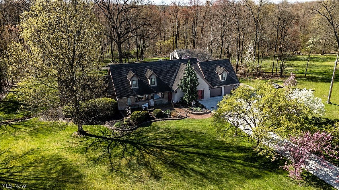 242 Elvira Ct, Mc Donald, OH 44437 | Zillow