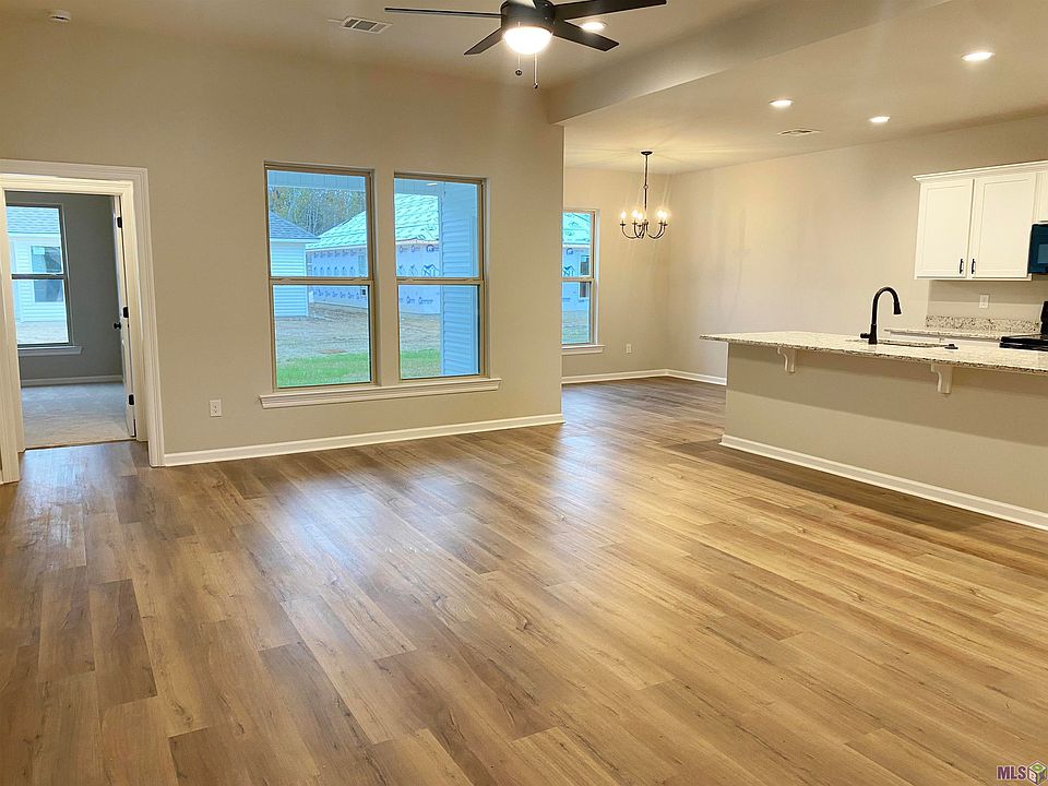 28328 Middlebrook Way, Denham Springs, LA 70726 | Zillow