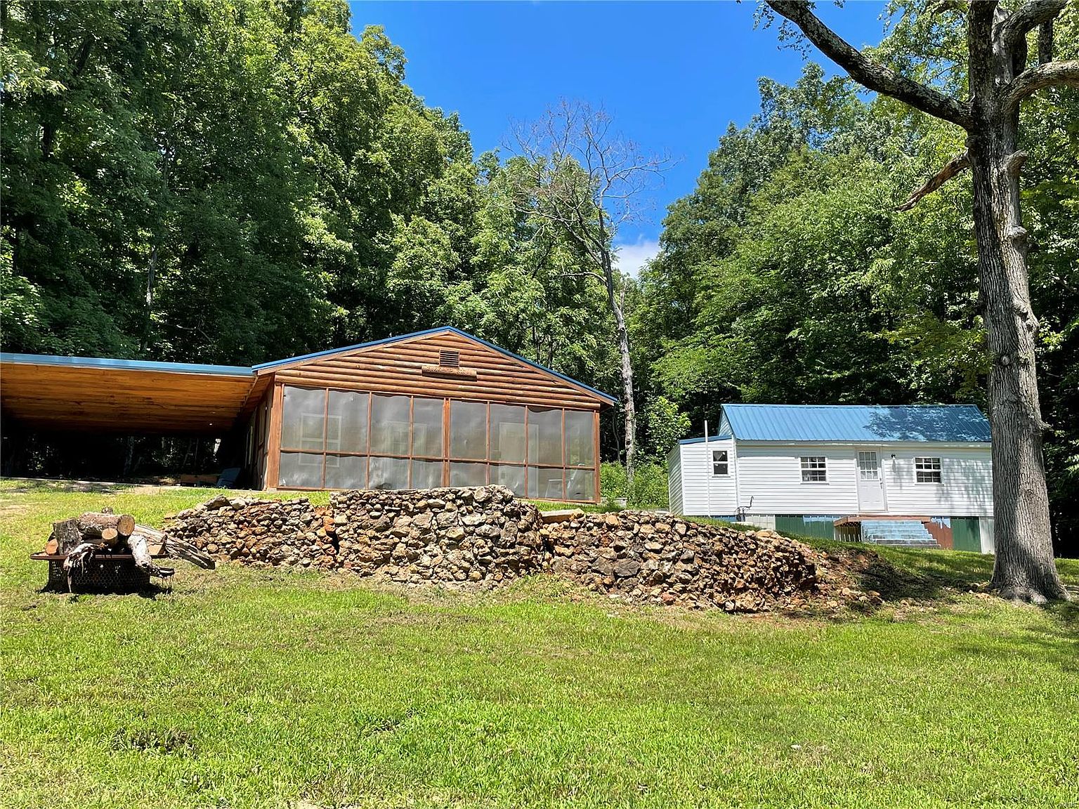 1953 Wayne Ave #302, Silva, MO 63964 | Zillow