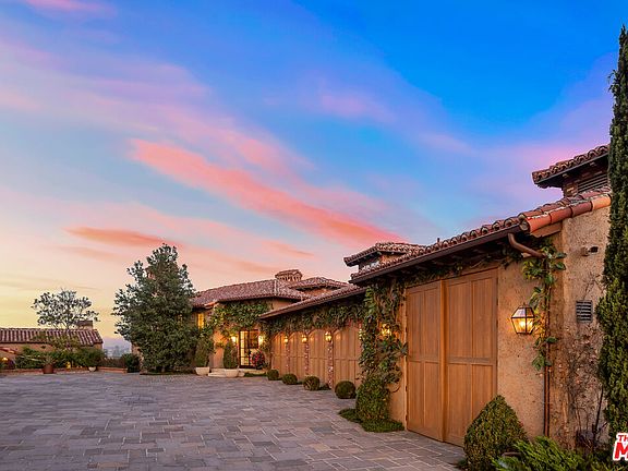 1499 Blueridge Dr, Beverly Hills, CA 90210 | MLS #24-369077 | Zillow