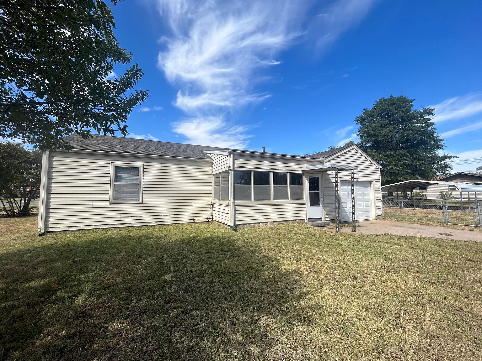 601 N Cochran St, Hutchinson, KS 67501 | Zillow