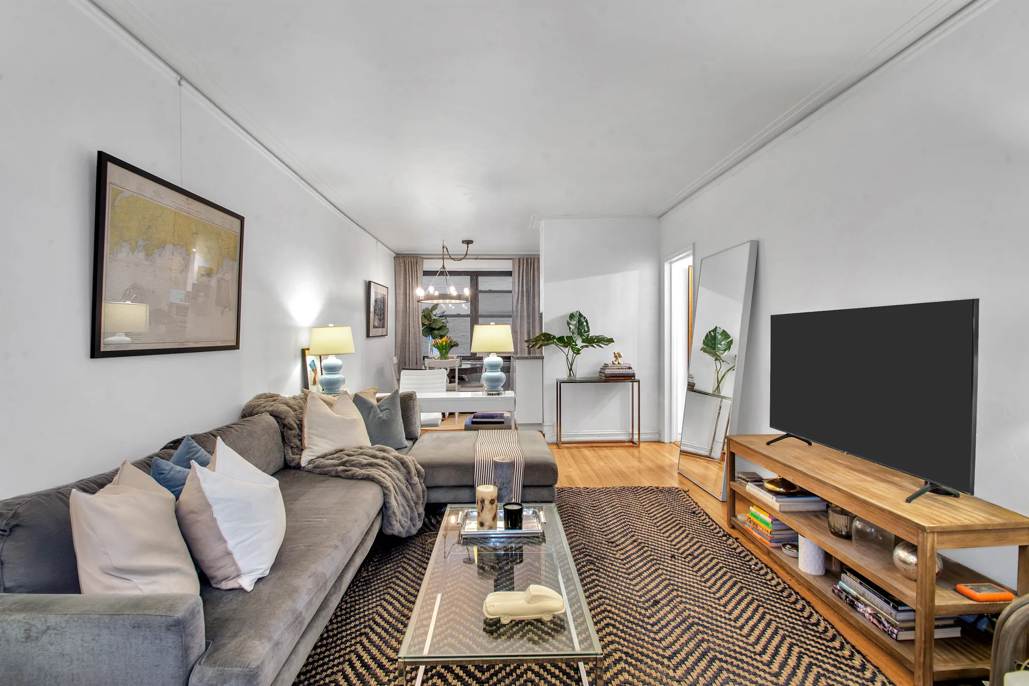 222 East 35th Street #1E in Murray Hill, Manhattan | StreetEasy