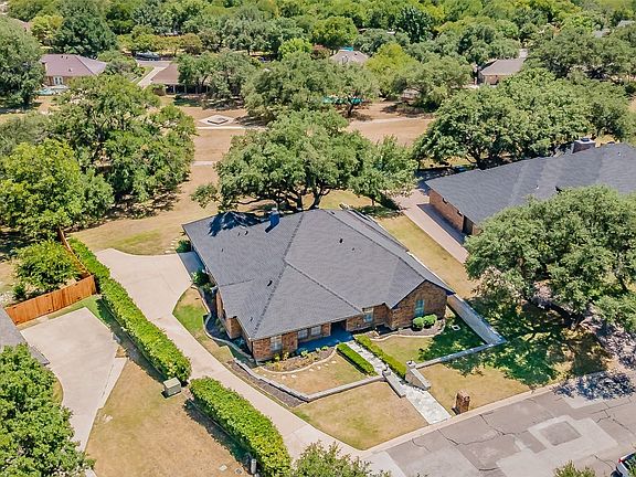 8628 Canyon Crest Rd, Fort Worth, TX 76179 | MLS #20382656 | Zillow