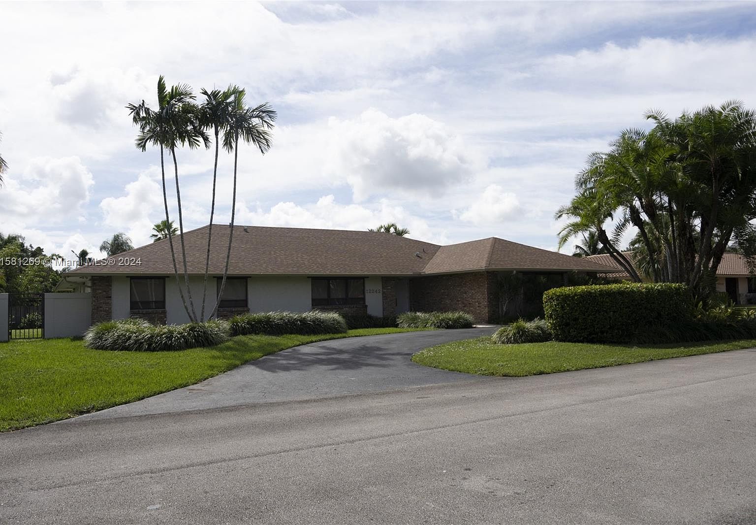 12242 SW 102nd Ter, Miami, FL 33186 | Zillow