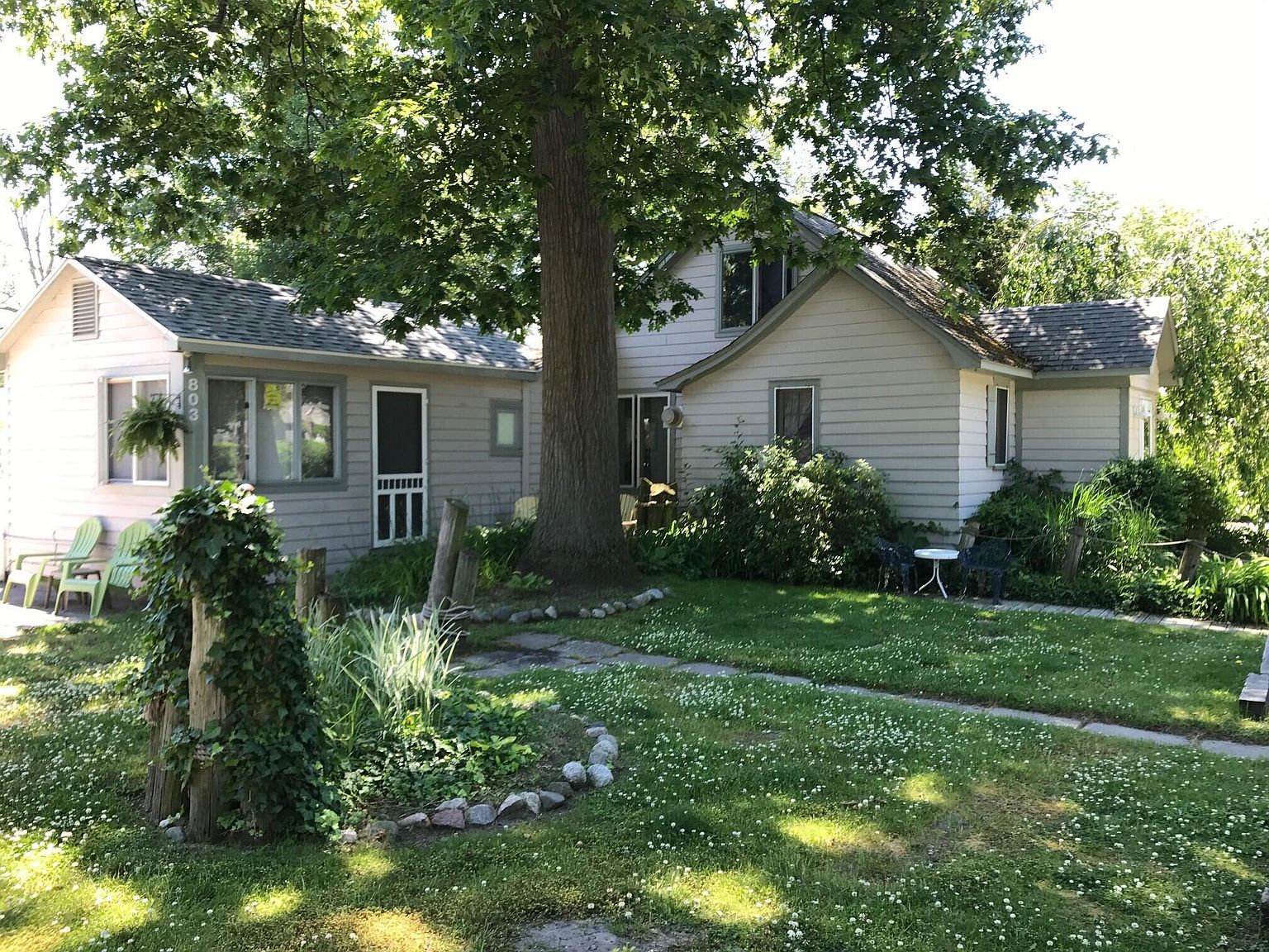 803 W Fitch St #11, Ludington, MI 49431 | Zillow