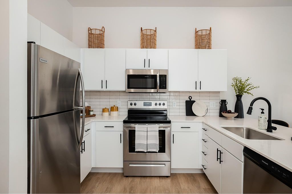 3600 Broadway Blvd #1-509, Kansas City, MO 64111 | Zillow