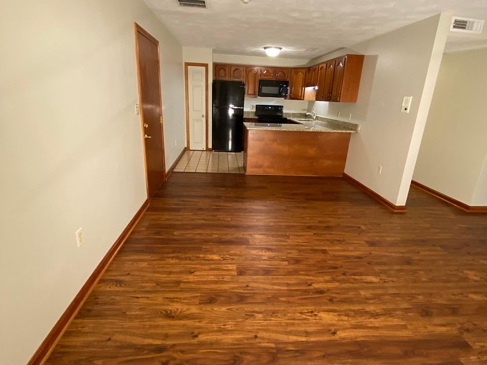 132 Tyngsboro Rd #22, North Chelmsford, MA 01863 | Zillow