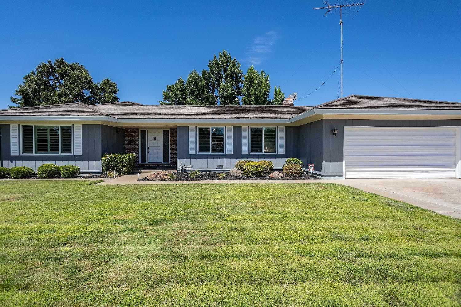 13685 E Victor Rd, Lodi, CA 95240 | MLS #223067035 | Zillow