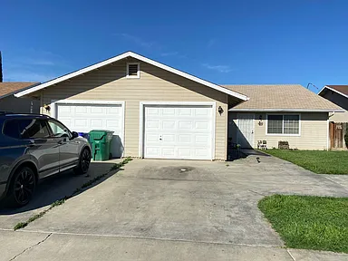 3 Bedroom 2 Bathroom Duplex - - 1035 N Wisconsin Way Porterville CA ...