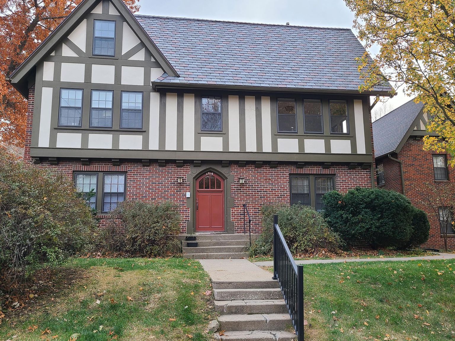 4814 Woodland Ave APT 1, Des Moines, IA 50312 | Zillow