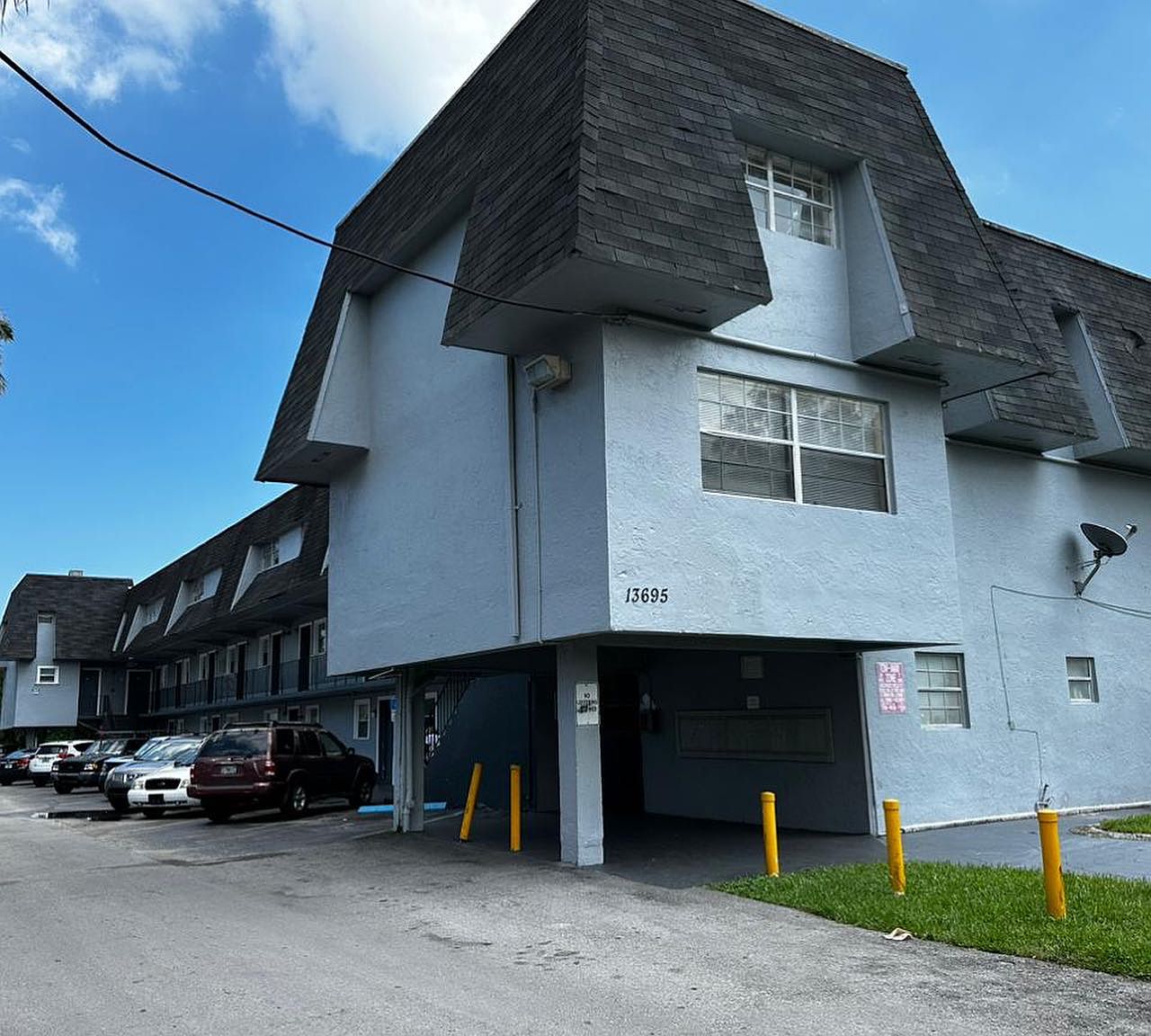 13695 NE 3rd Ct, Miami, FL 33161 | Zillow