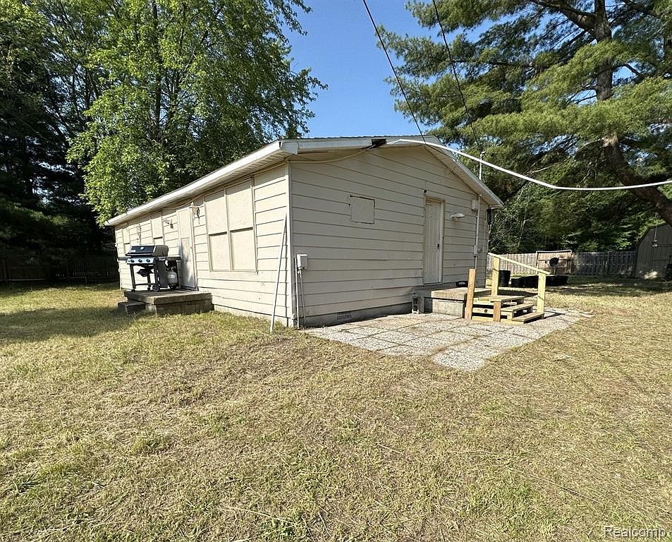 13310 Bueche Rd, Montrose, MI 48457 | MLS #20240050227 | Zillow