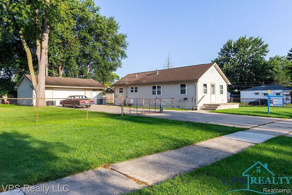23457 Couzens Ave, Hazel Park, MI 48030 | Zillow