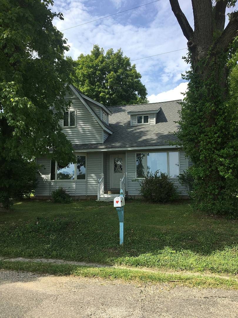 1819 Cedar Ln, Sumner, IL 62466 | Zillow