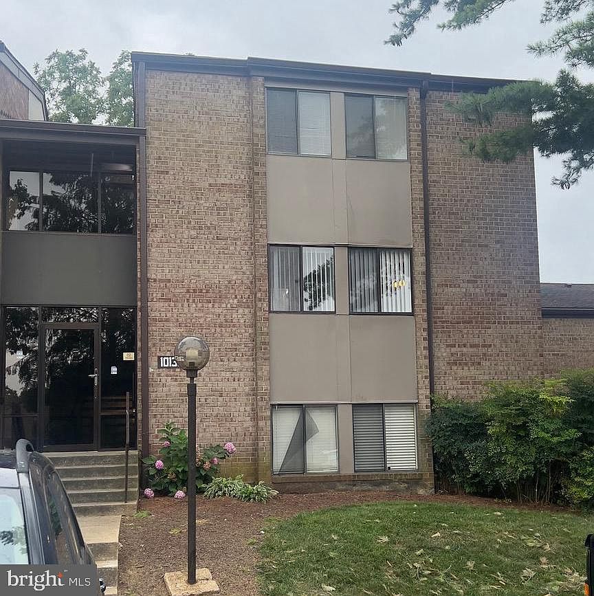10136 Little Pond Pl APT 4, Montgomery Village, MD 20886 | MLS # ...