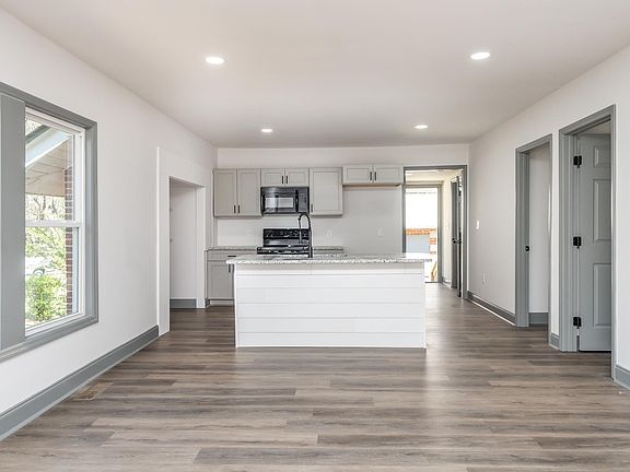 1208 W Main St, Laurens, SC 29360 | MLS #1501780 | Zillow