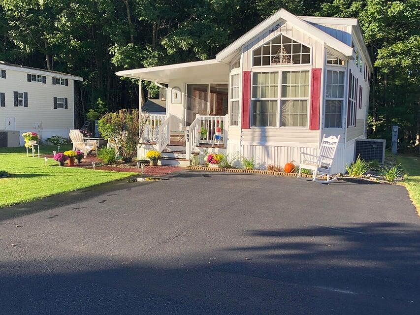 1 Seacoast Lane #103, Old Orchard Beach, ME 04064 | MLS #1619782 | Zillow