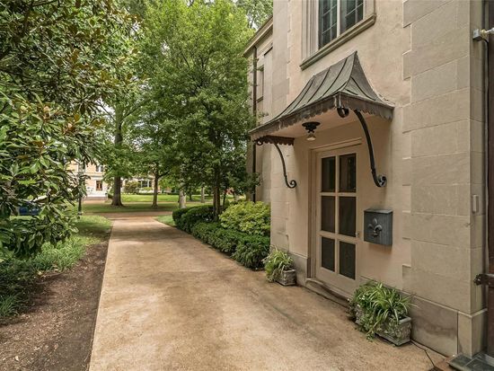 22 Portland Pl, Saint Louis, MO 63108 | Zillow