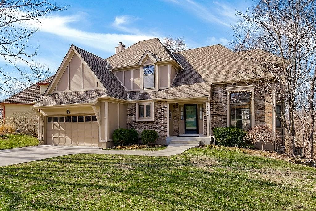 11423 S Millview Cir, Olathe, KS 66061 | MLS #2534994 | Zillow